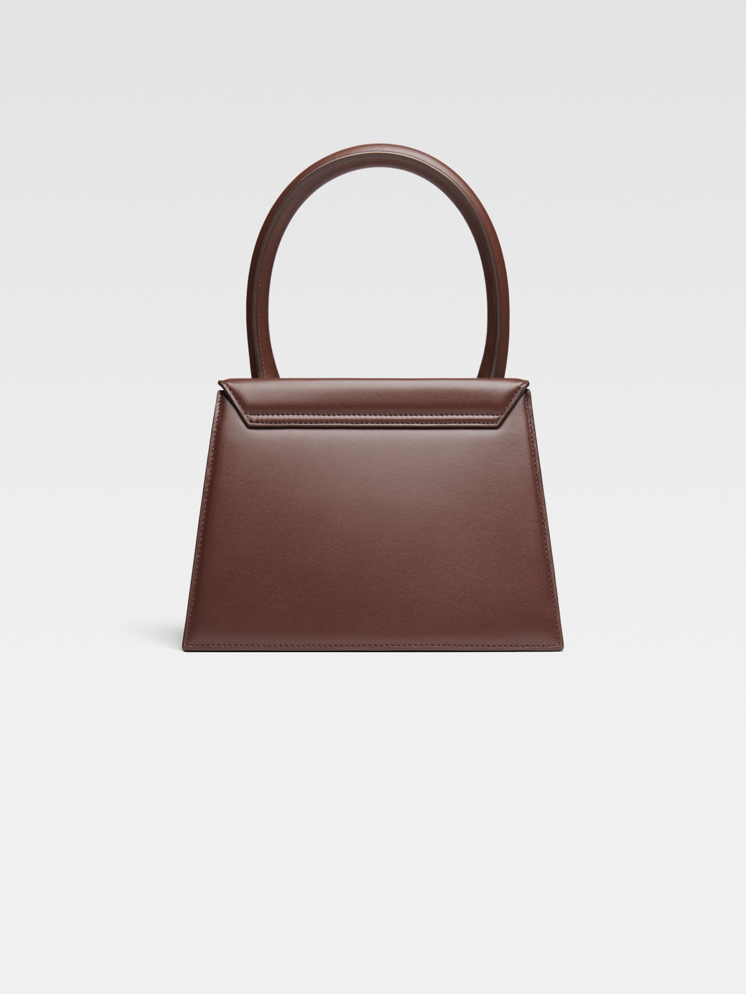 Le grand Chiquito by JACQUEMUS | Official website