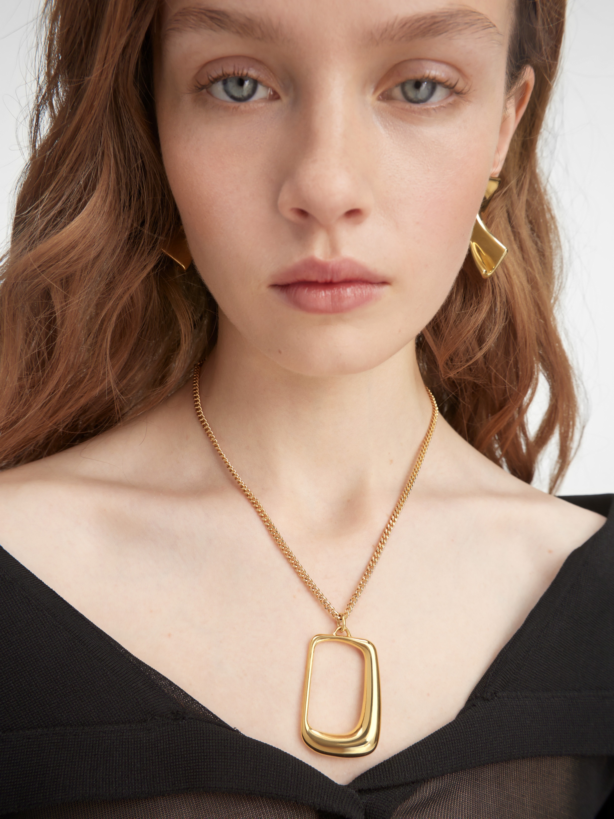 Le collier Ovalo | JACQUEMUS | Site officiel