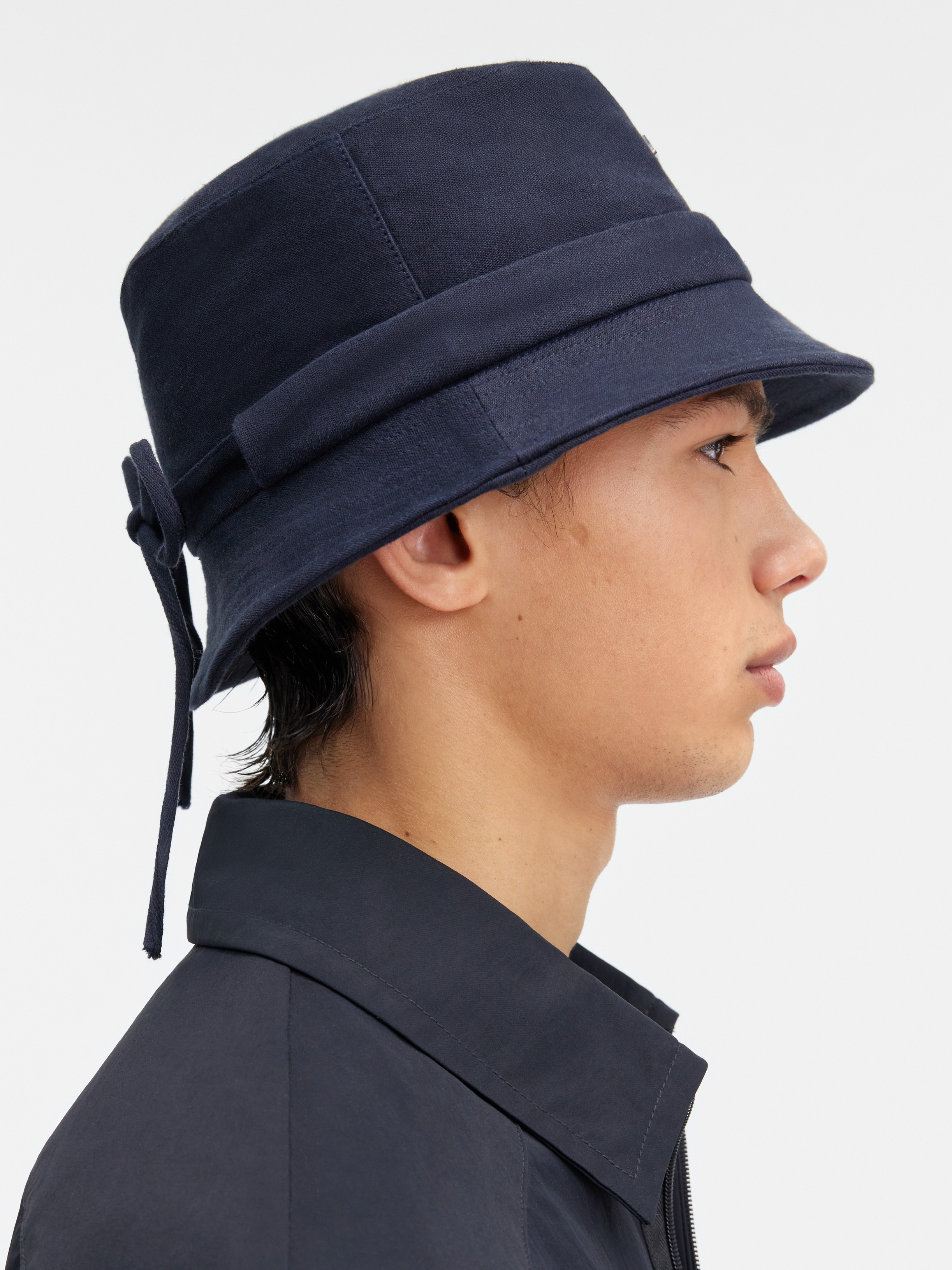 The Gadjo bucket hat by JACQUEMUS | Official website