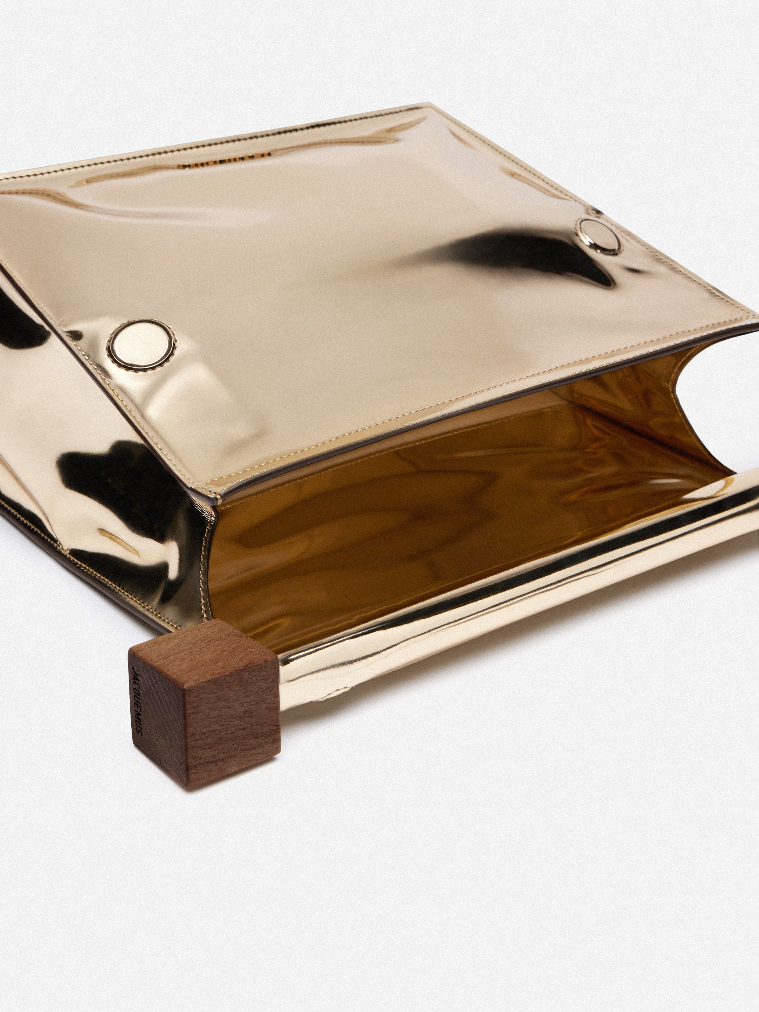 The Rond Carré clutch by JACQUEMUS | Official website