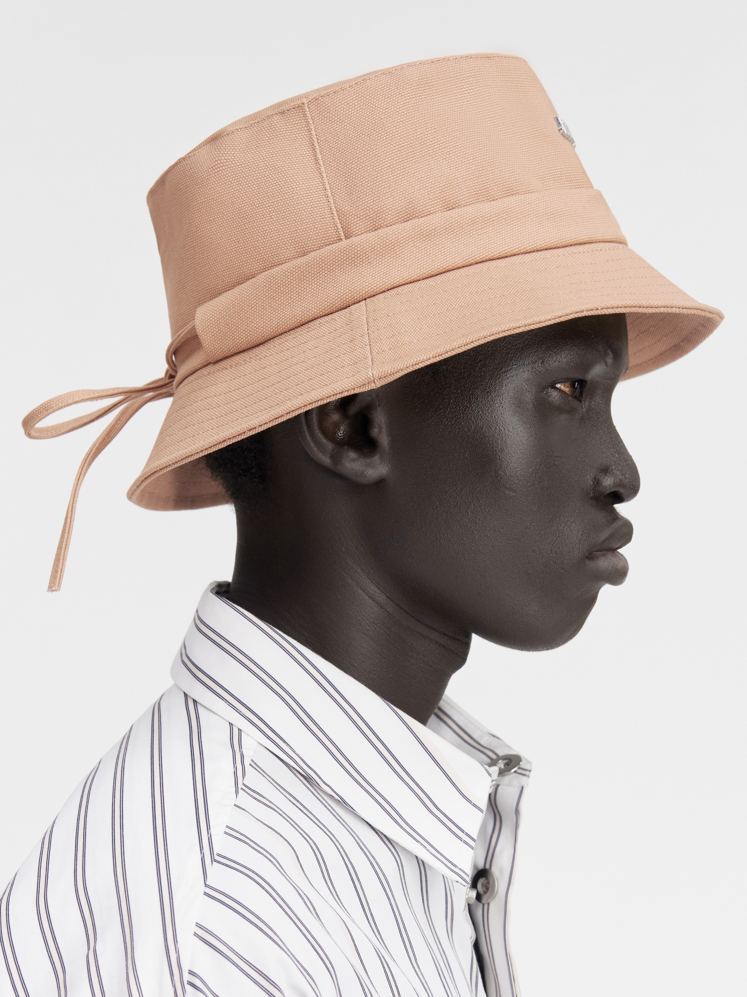 The Gadjo bucket hat by JACQUEMUS | Official website