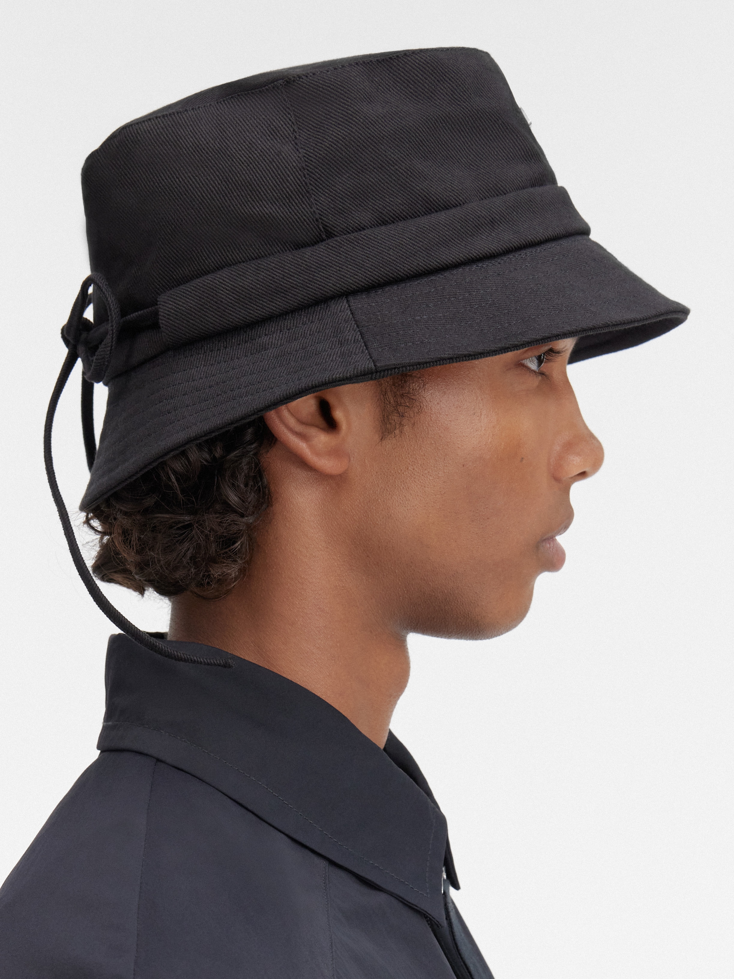 The Gadjo bucket hat by JACQUEMUS | Official website