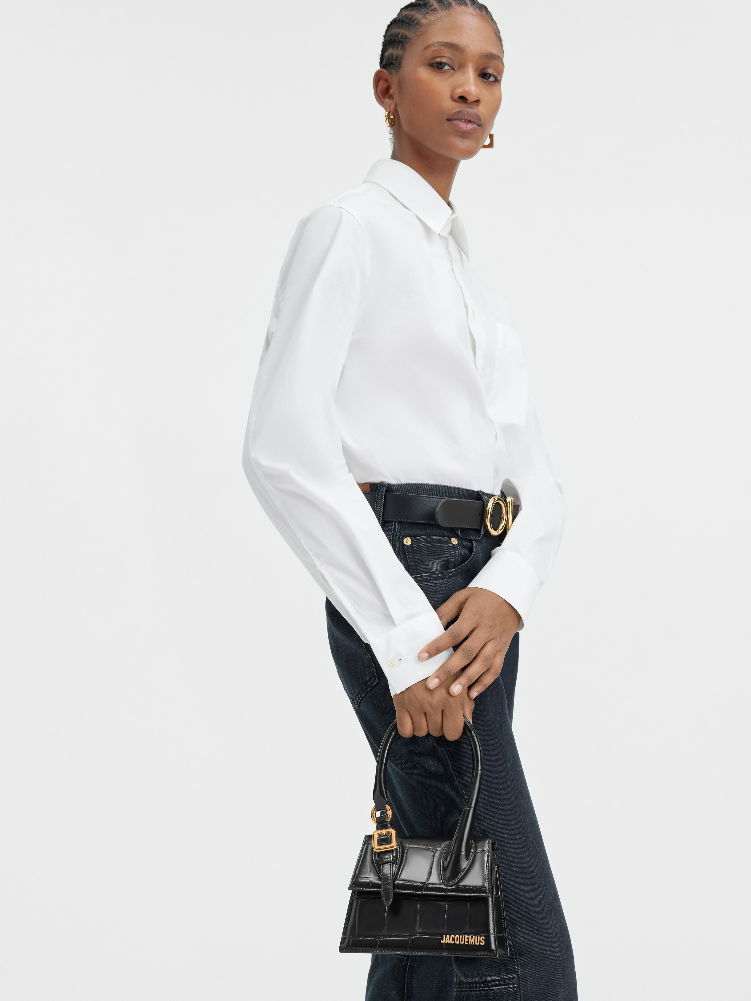The medium Chiquito with buckle by JACQUEMUS | Official website