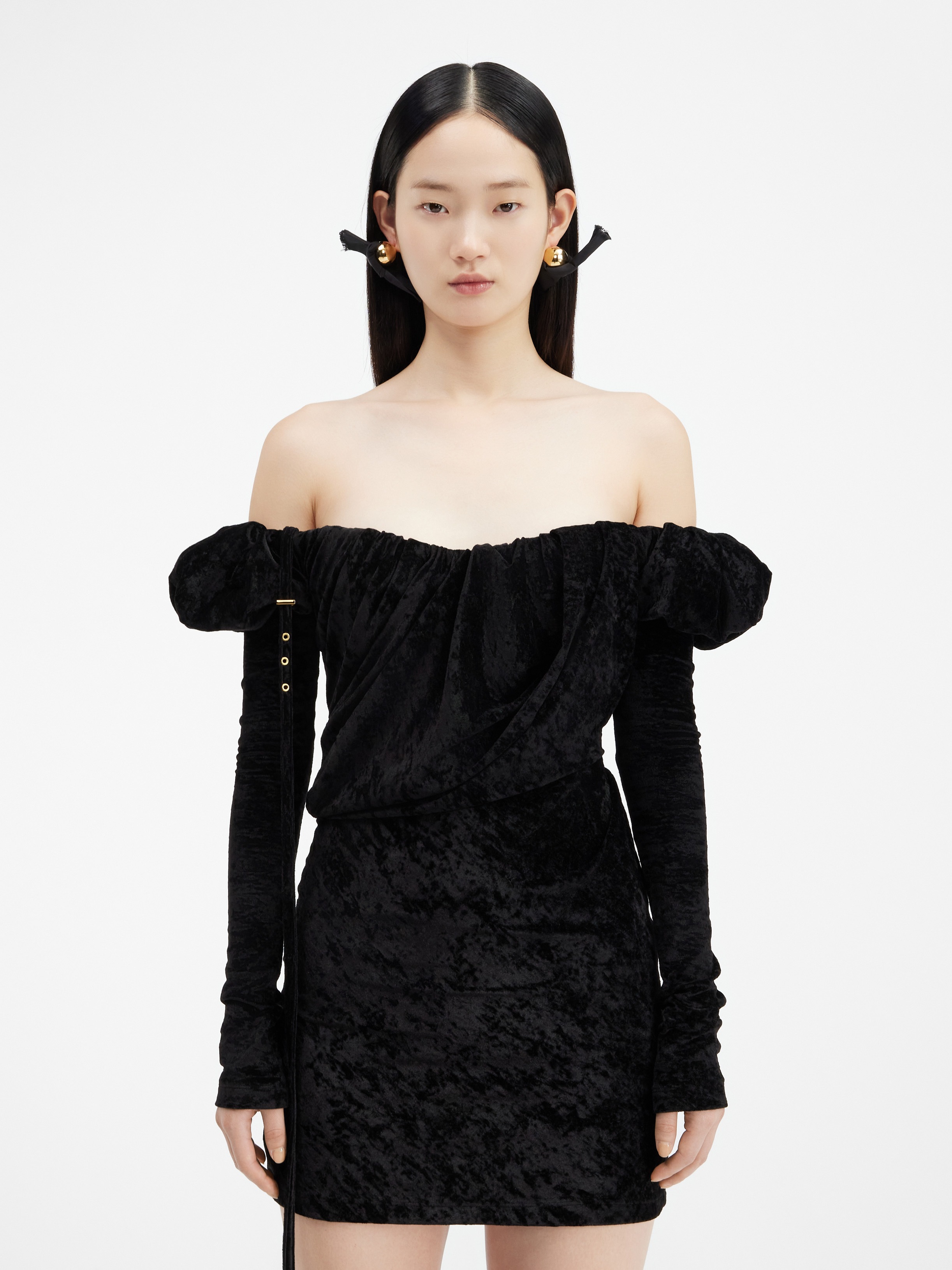 The crushed Velours dress by JACQUEMUS | Official website