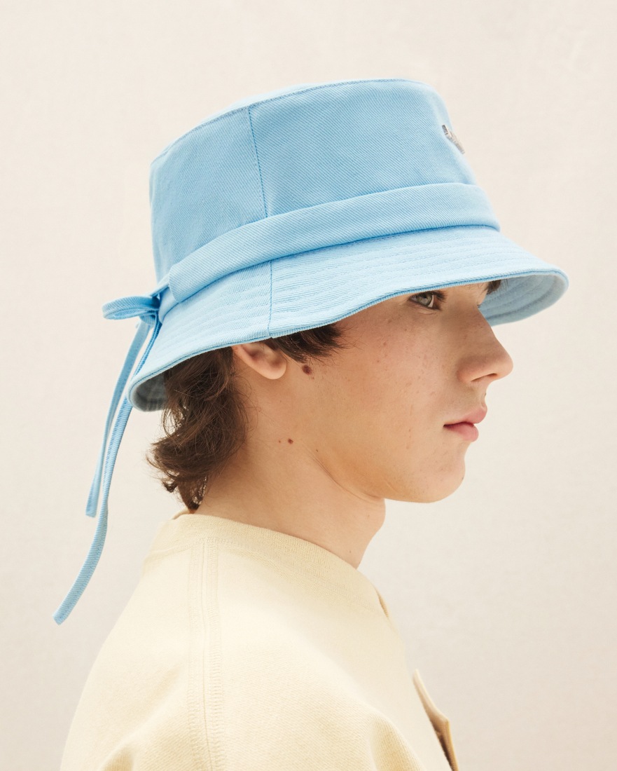 Le bob Gadjo by JACQUEMUS | Official website