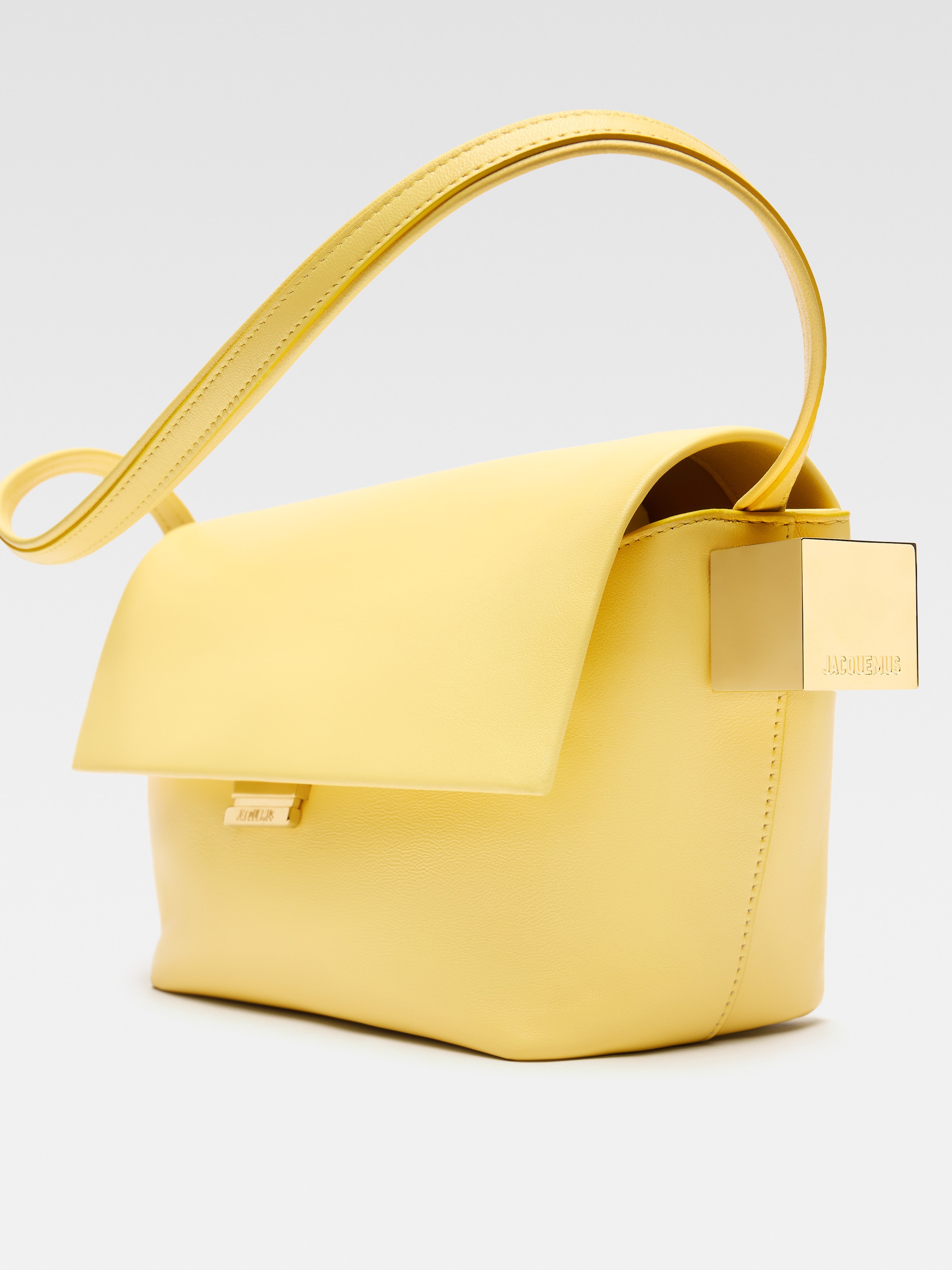 The Rond Carré by JACQUEMUS | Official website