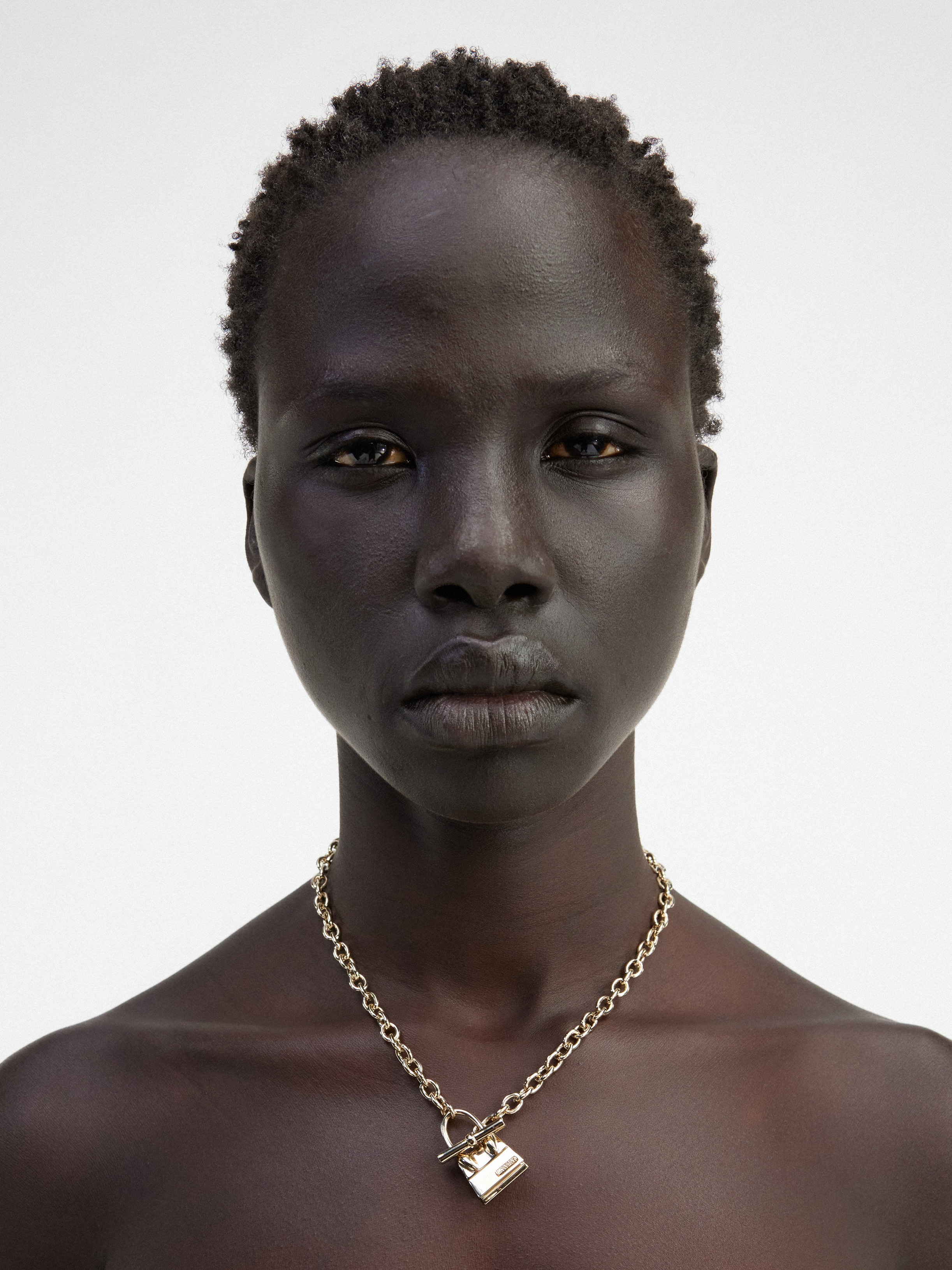 The Chiquito toggle charm necklace by JACQUEMUS | Official website